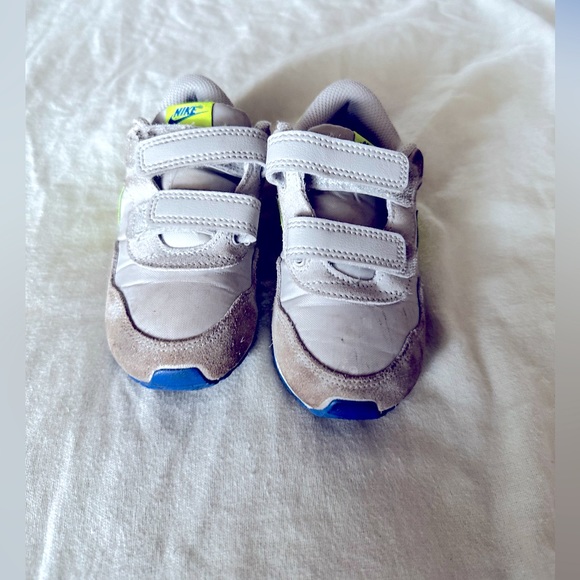 Nike | Shoes | Nike Velcro Sneakers | Poshmark